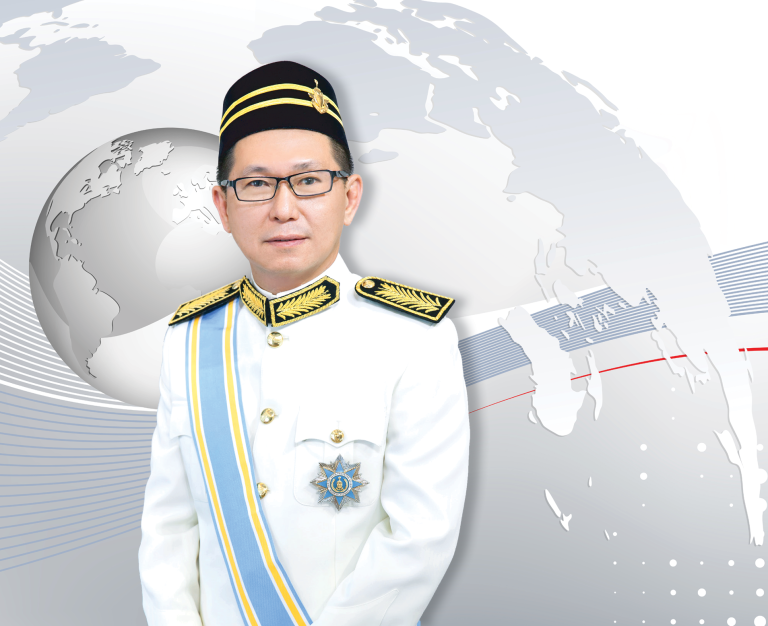 Director’s Profile – HHRG Berhad